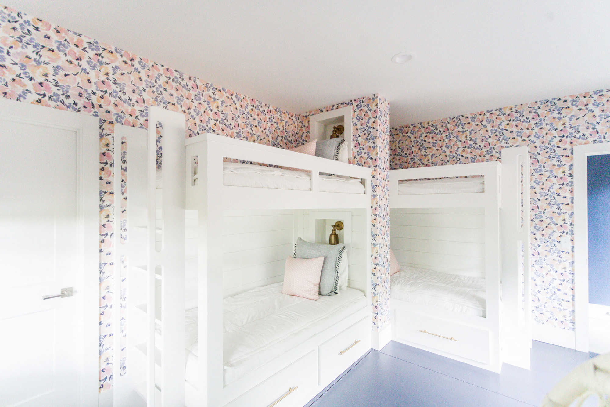 BUNKROOM SCONCES - Margaret of York