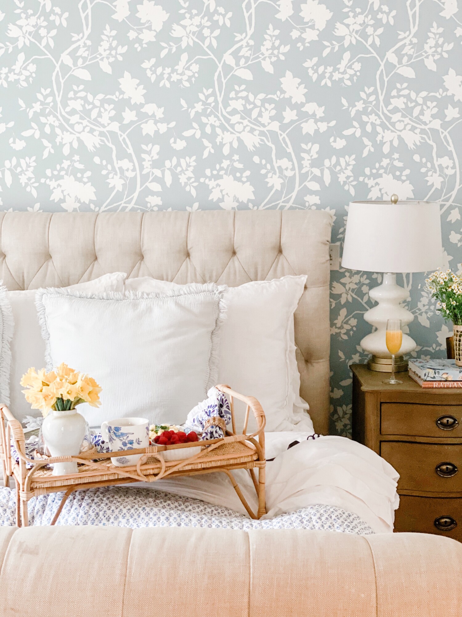 8 Spring Bedroom Decor Ideas - Margaret of York